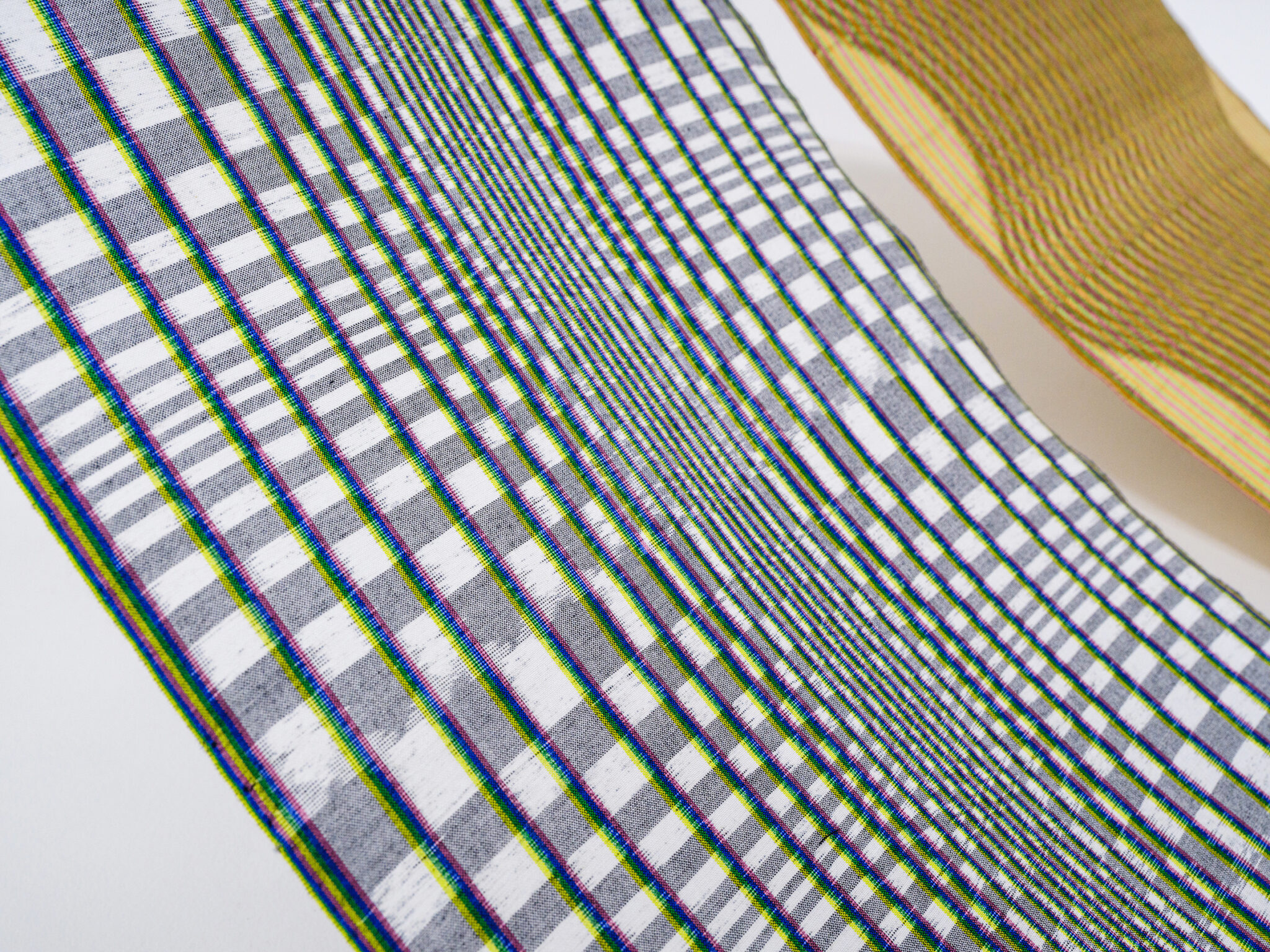 Textile designer based in Tokyo,Japan